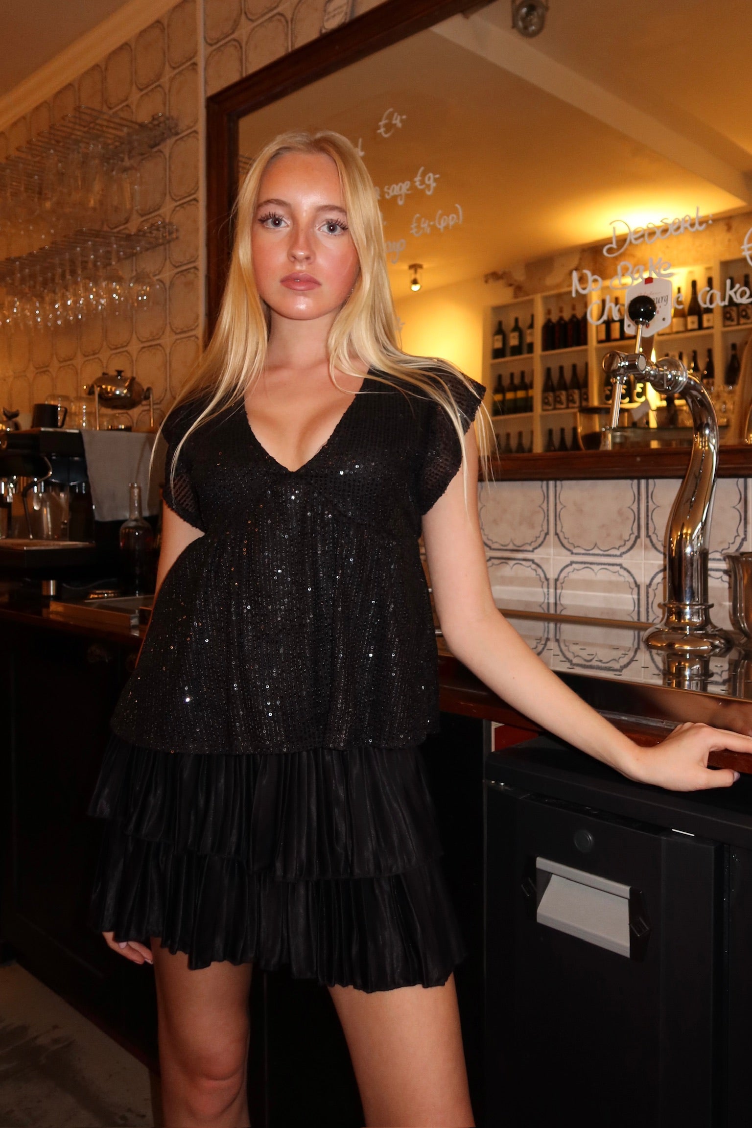 Shimmy top - zwart - Fashiontiger